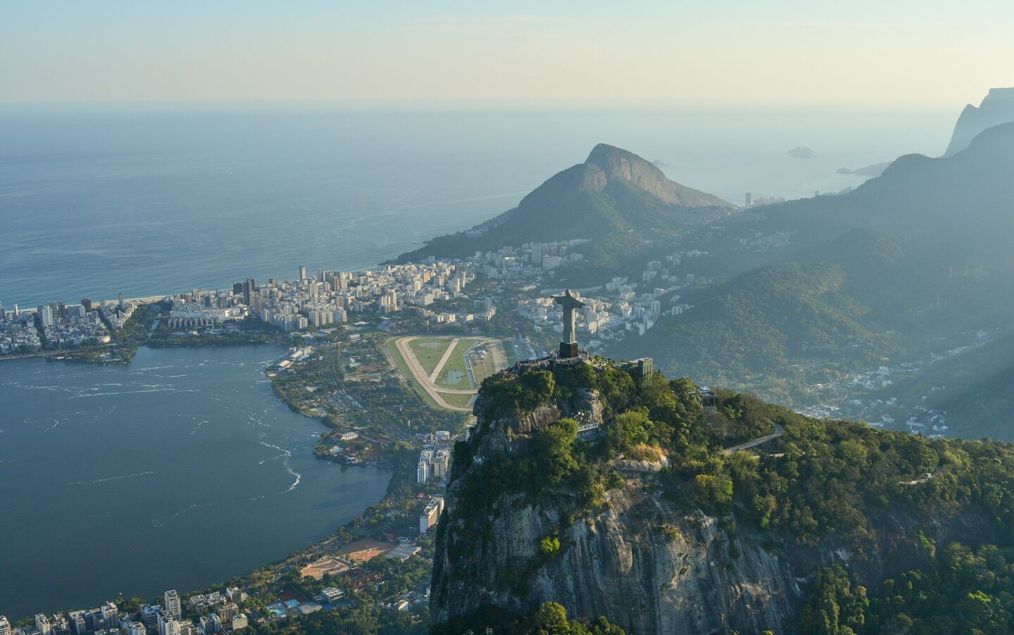 How long is a flight to Brazil? - South Quest - Luxury tailor-made journeys